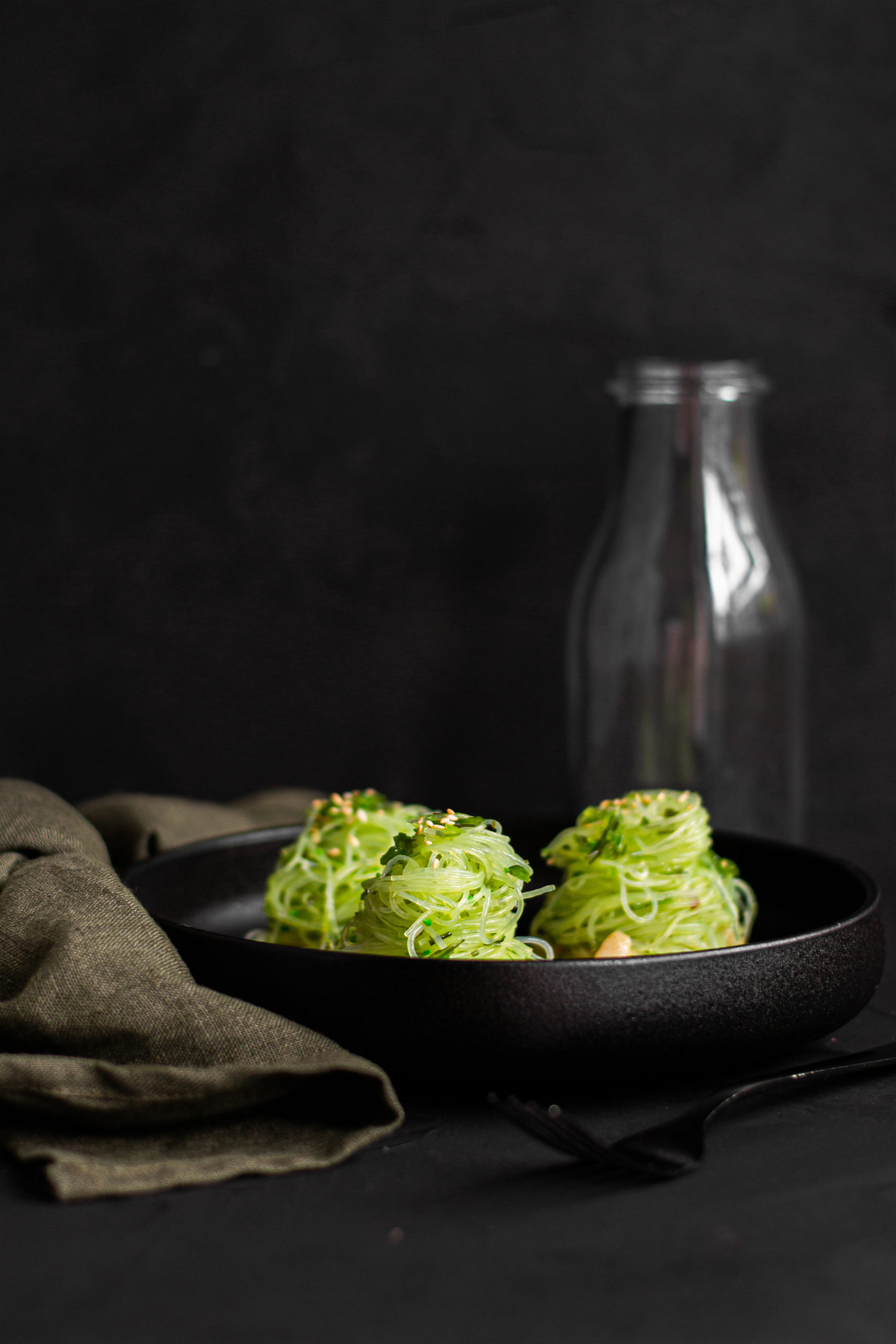 FENSI / KREVETĖS / WAKAME DUMBLIAI / SEZAMAI – 2 virėjai
